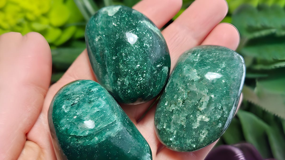 Fuchsite: Meaning, Powers, Benefits and Healing Properties | by Sarah ...