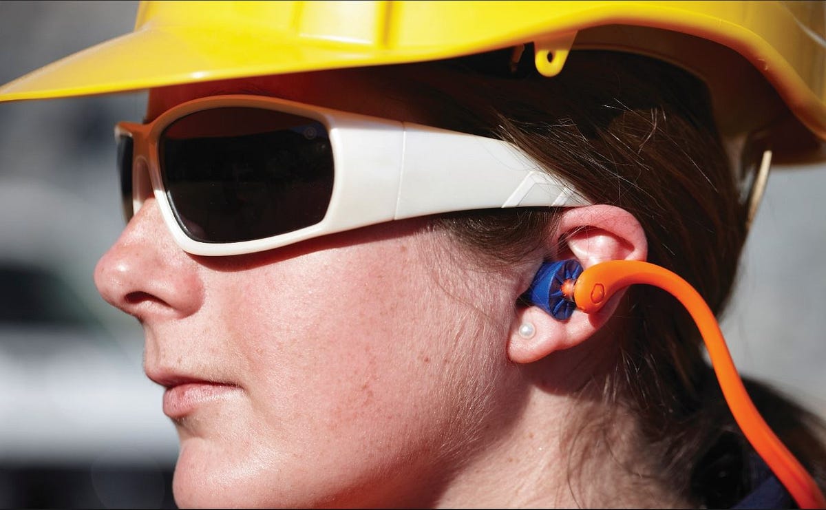 CHOOSING HEARING PROTECTION PPE: EARPLUGS VS EAR MUFFS | DISPOSABLE VS REUSABLE | by Paramount ...