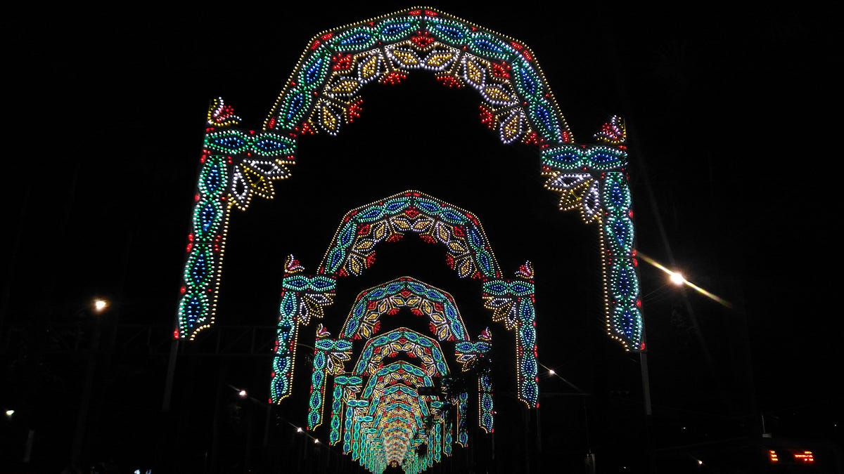 The Most Magnificent LED Art Sculpture I’ve Ever Seen - Bonnie Chen ...