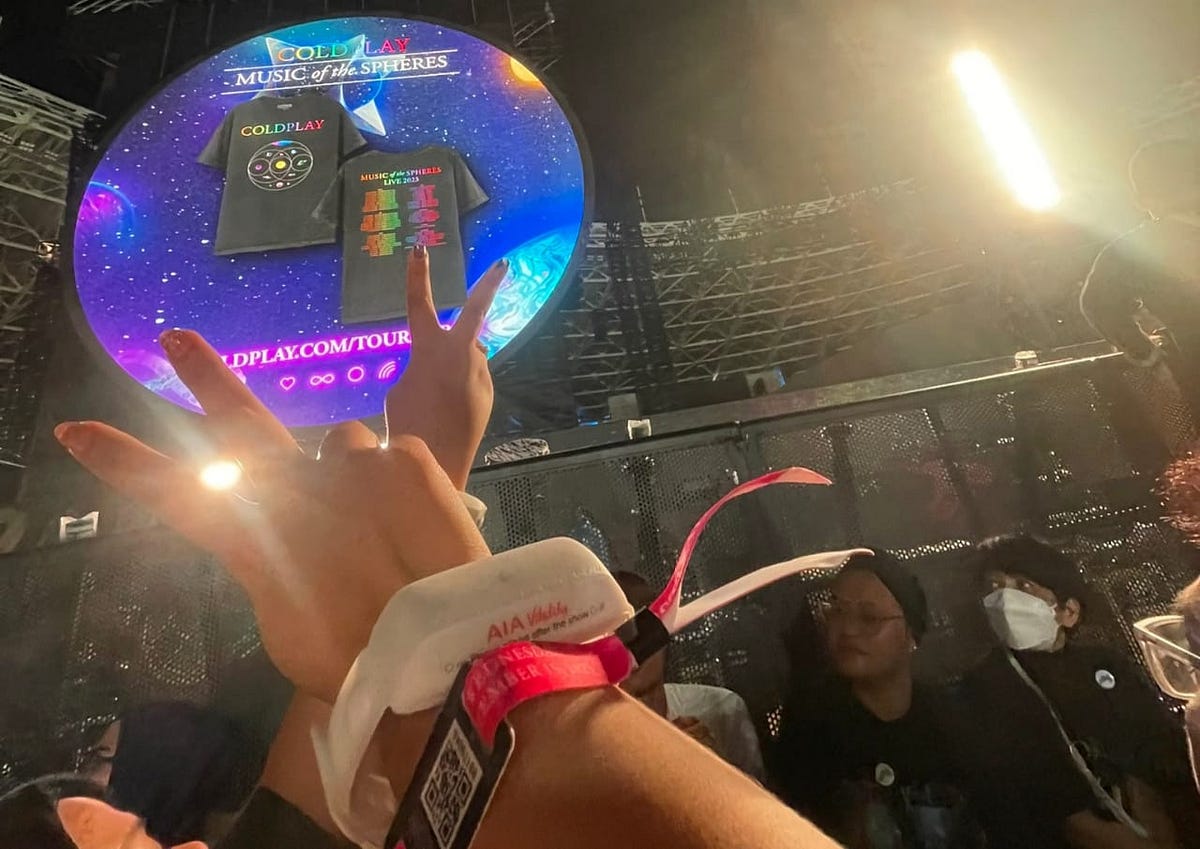 Coldplay Concert in Jakarta: Spectacular, Environmentally Friendly, and ...