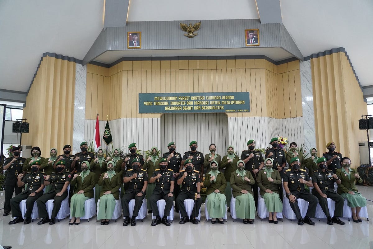 Pangdam Hasanuddin Hadiri Acara Puncak HUT ke-76 Persit Kartika Chandra Kirana | by Riyadi ...