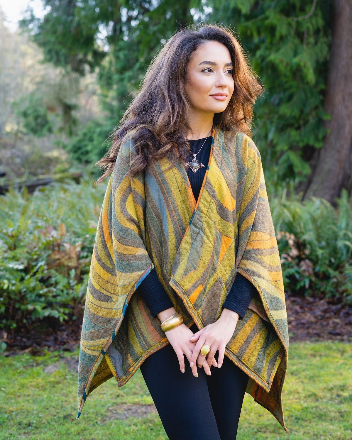 Wrap Yourself in Elegance and Warmth with Our Pure Wool Poncho - IN ...