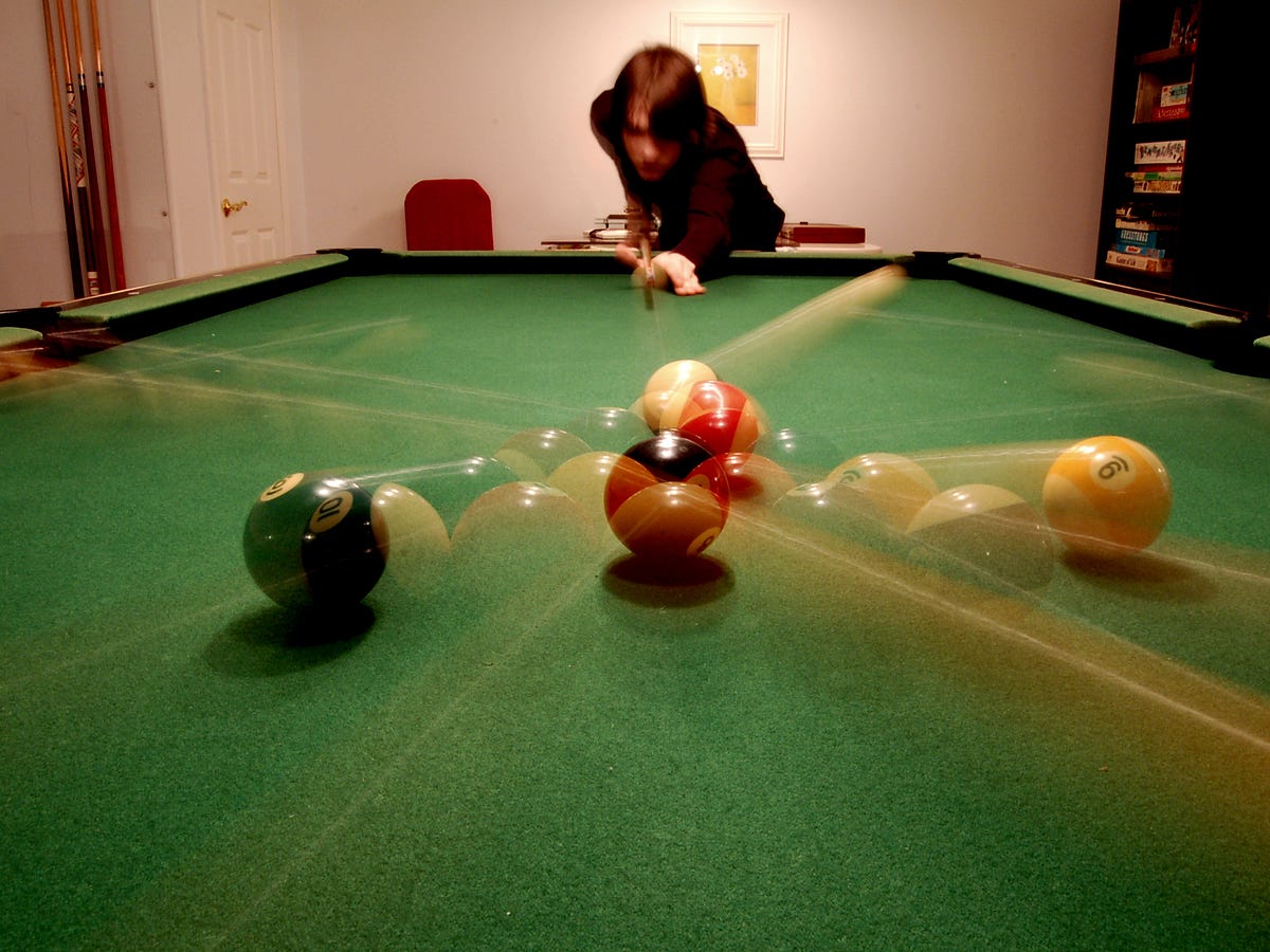 When billiard balls go back in time | by Giulio Prisco | Turing Church