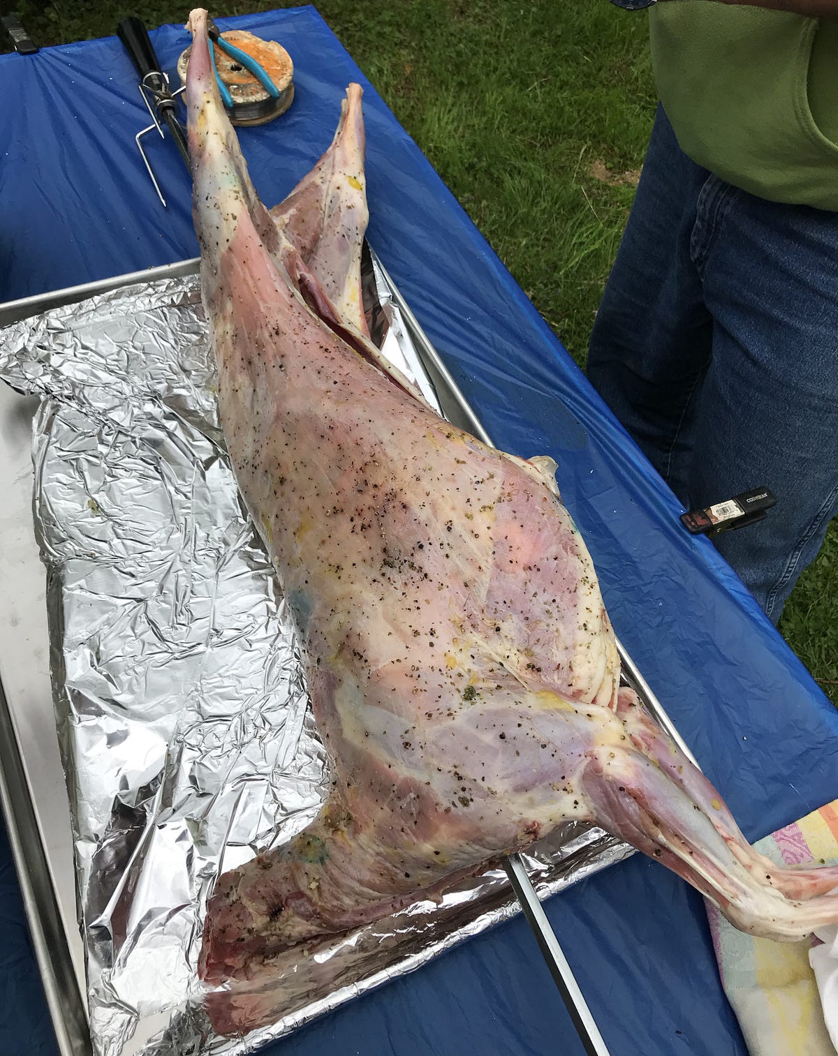 Feasting on Roasted, Stuffed Sheep in the Sahara desert, One Handful at ...