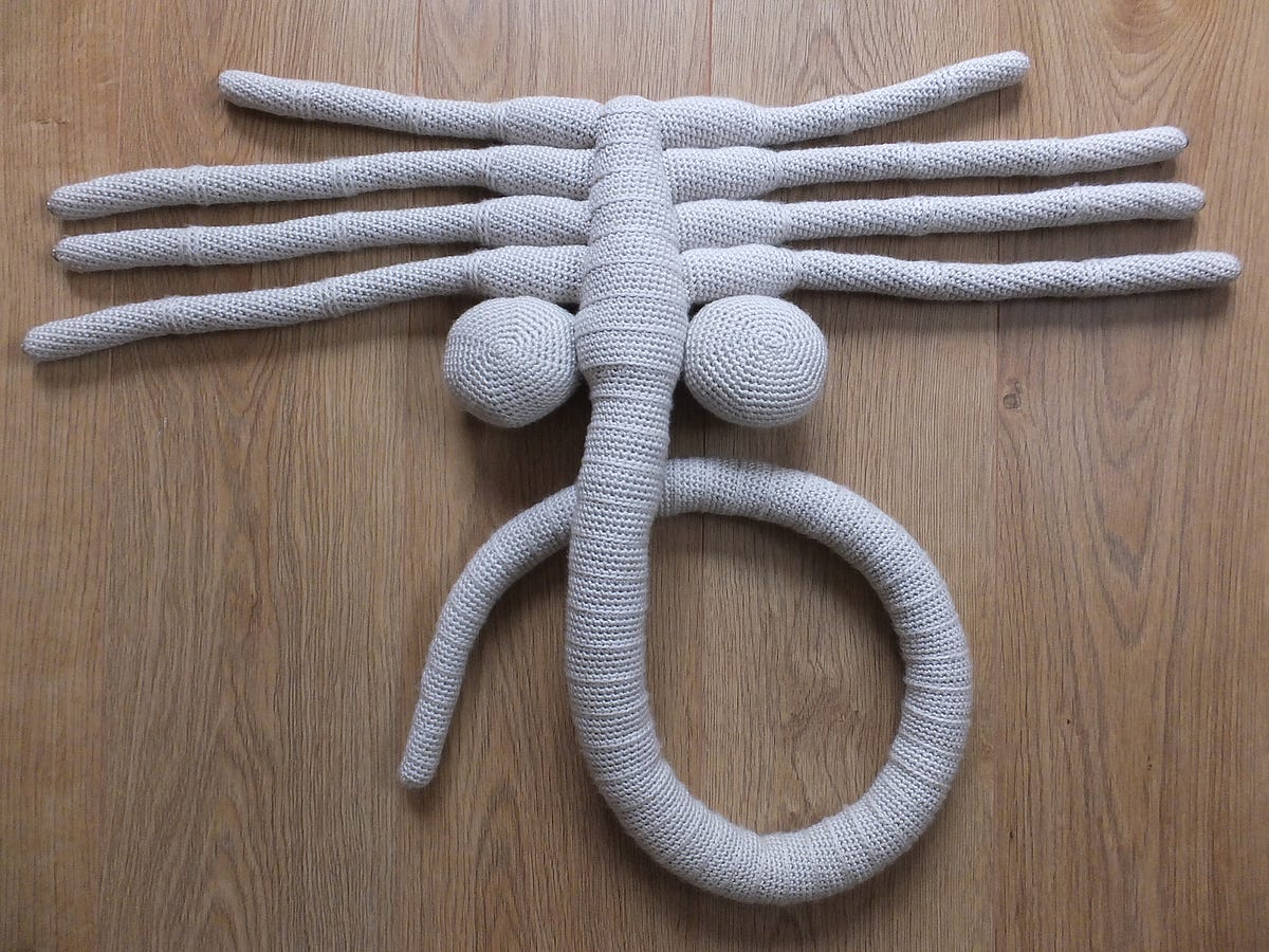 Crochet a Facehugger, Gives Free Hugs! Pattern Is FREE! | by KnitHacker ...