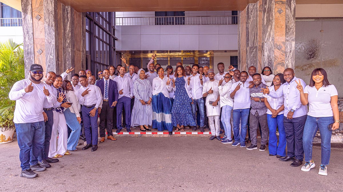 Building Teams that Lead, Own, and Scale | by Ota Akhigbe | Nov, 2025 | Medium