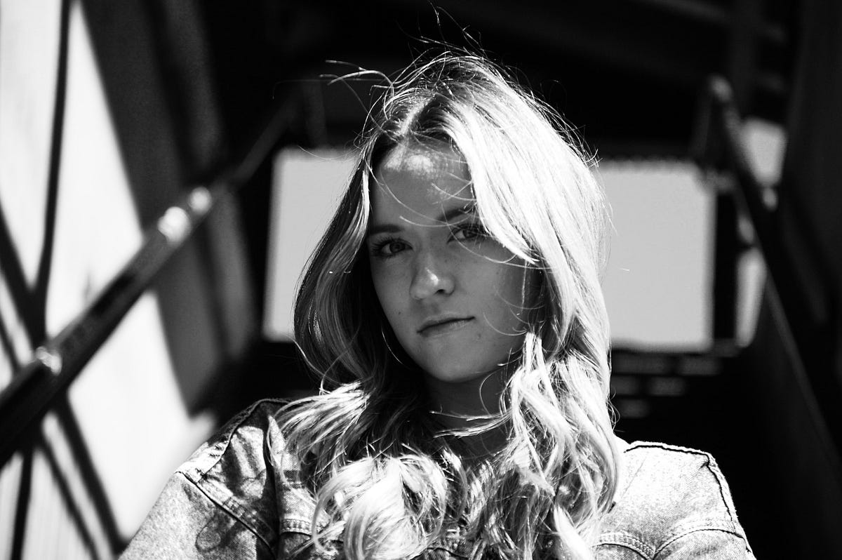 Girls From Huston - ILLUMINATION - Medium