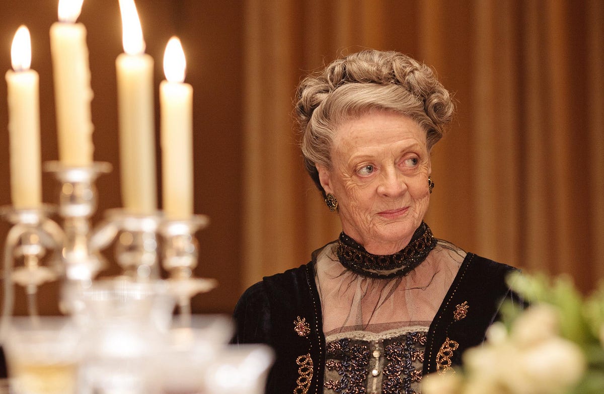 La ausencia del Juicio. Violet Crawley. Downtown Abbey | by RAMIRO A CAFFARO | Medium