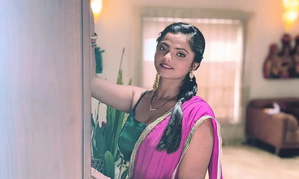 Bharti Jha Web series, Movies, Wikipedia, Age, Height,Husband Affairs ...