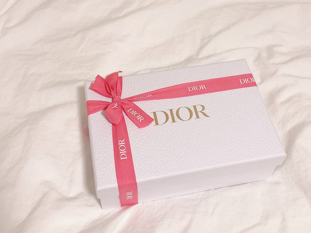 Dior’s Packaging is a Luxury Experience In and Of Itself | by Vera Gold ...