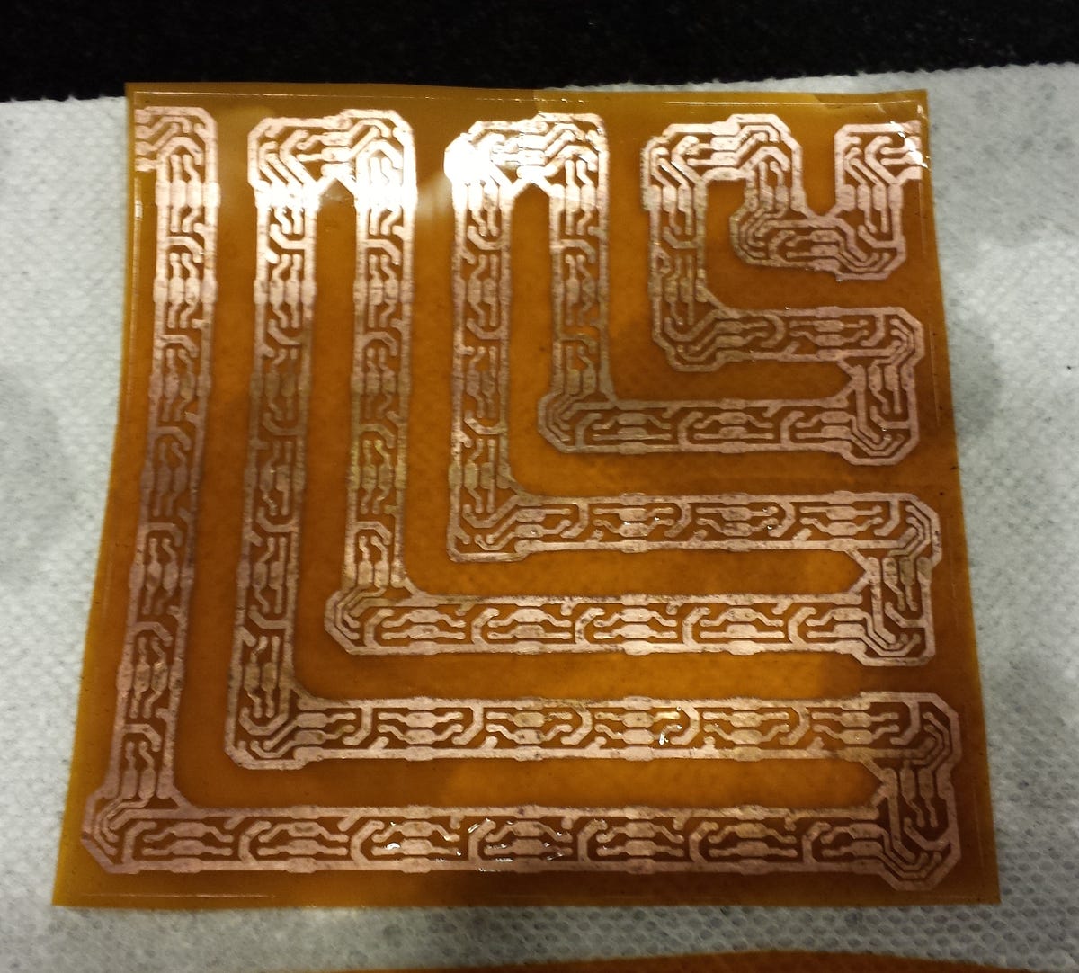 Soldering SMD components on flexible PCB | by Cindy Lin | Medium