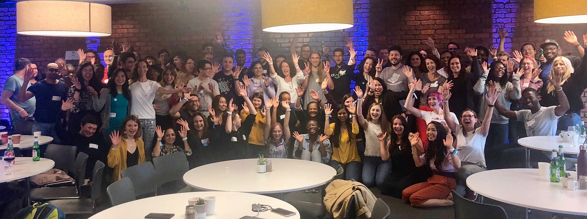 uncodebar 4. Sharing knowledge and celebrating… | by Kara de la Marck | the codelog | Medium