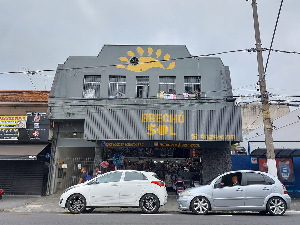 Brechó Sol: o melhor dos dois mundos | by Guia de Brechós ABC | Medium