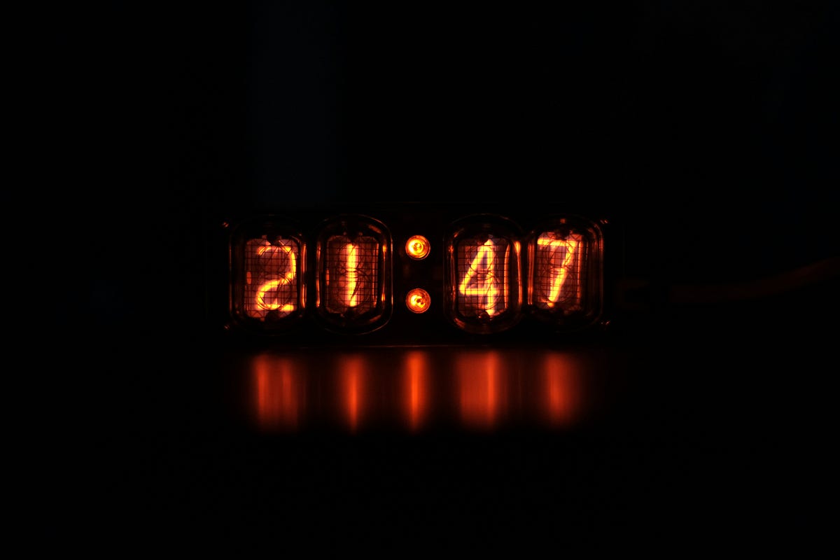 Generate A Simple Digital Clock With Python — Tkinter By Handhika