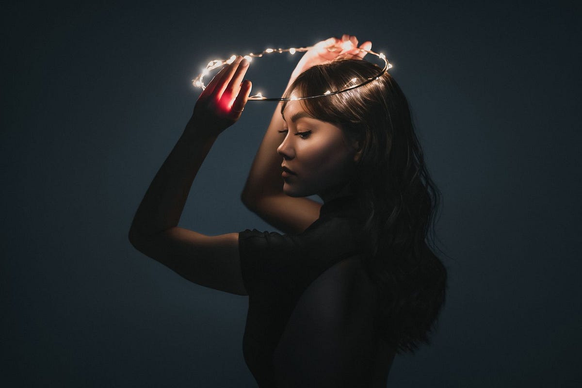 How to Create Light Painting Portraits With a DIY Light Ring | by SLR ...