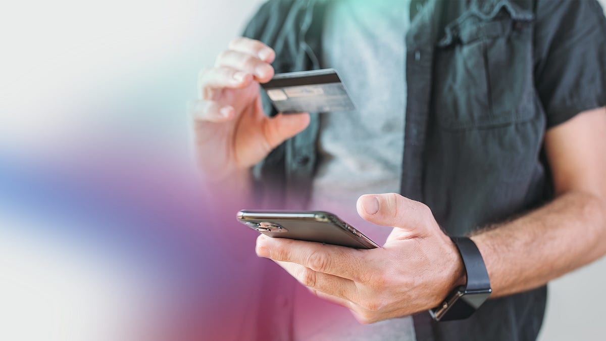 UX/UI at the core of the financial business | by Elliot López | Medium