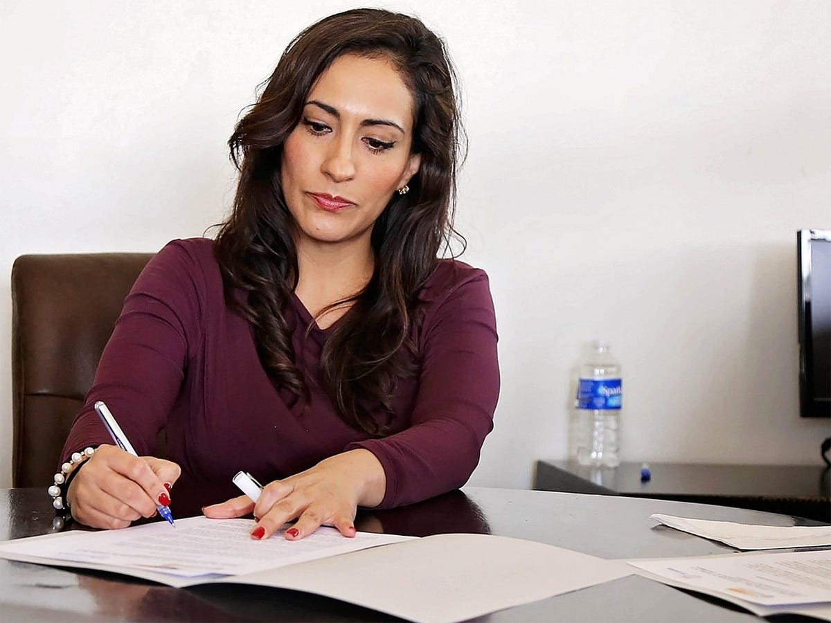 Cosa sono gli Affari?. Un affare è una transazione commerciale… | by ...