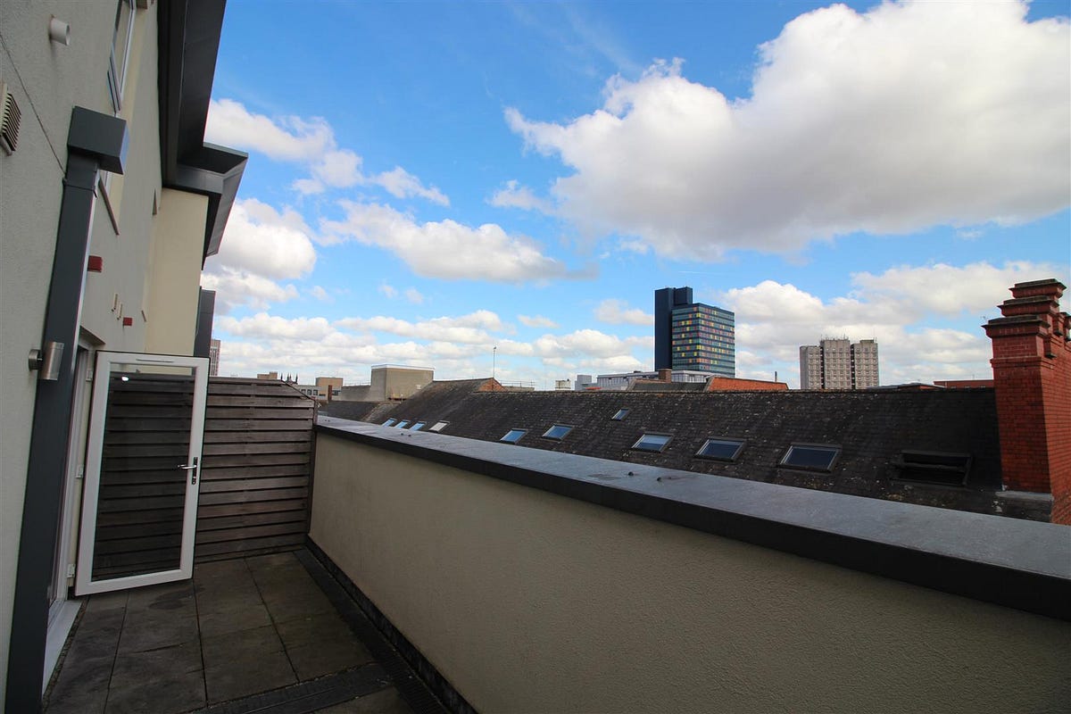 Benefits of Using a Local Leicester Estate Agent | by Set To Let | Jul ...