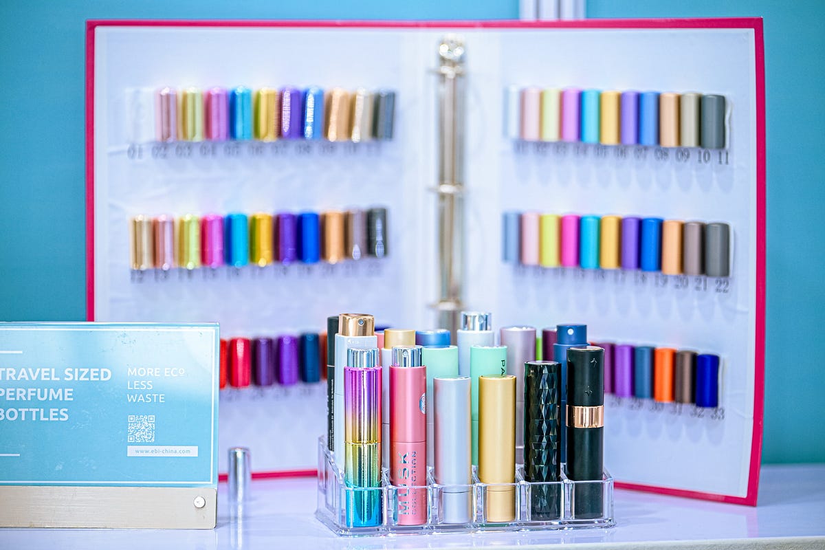 Introducing our stylish and versatile spray cans! 🌈💦 - Teresa240308 ...