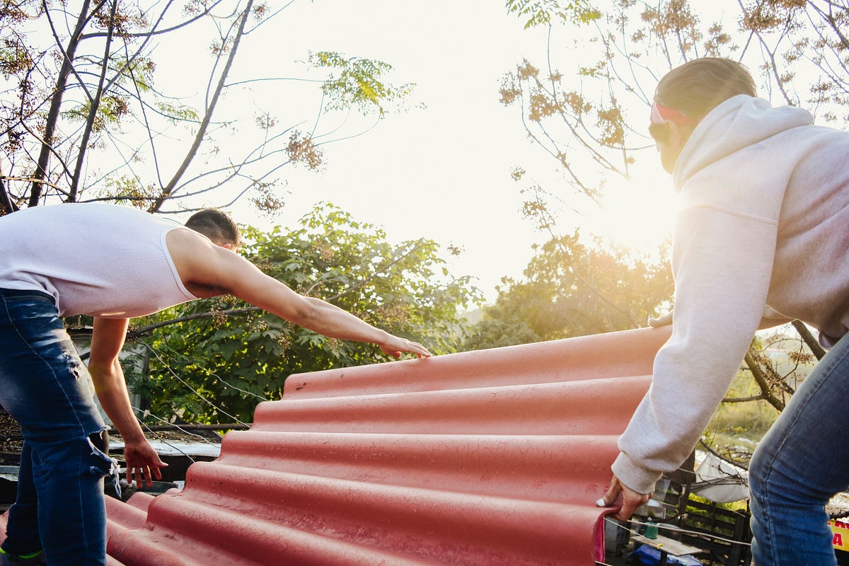 Roof Rumblings: Red Flags to Recognize on Your Roof | by Julia Brooks | Jul, 2024 | Medium