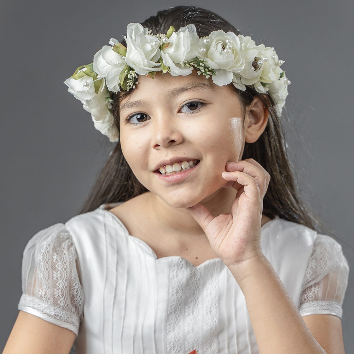 LA LUZ PROPIA EN EL RECUERDO DE LA PRIMERA COMUNIÓN - Wendell Rickon - Medium