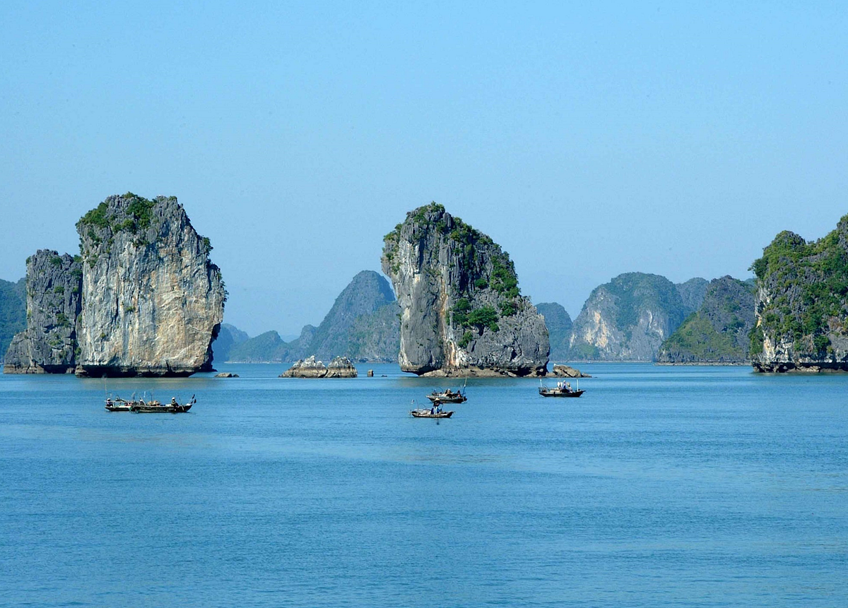 Where is Ha Long Bay: A Captivating Wonder of Nature | by Apnastoore ...