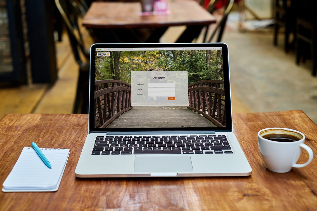 6 Steps for Creating a Stunning White Paper | by Daan Reijnders | The ...