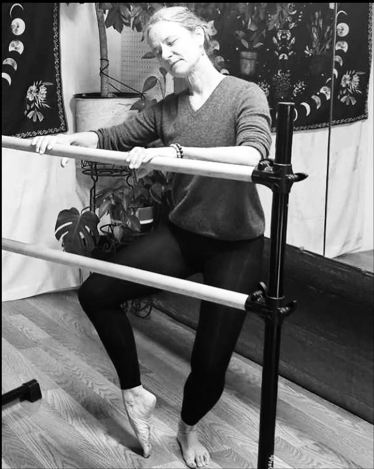 Dancing Through the Pain - Tara Lee - Medium