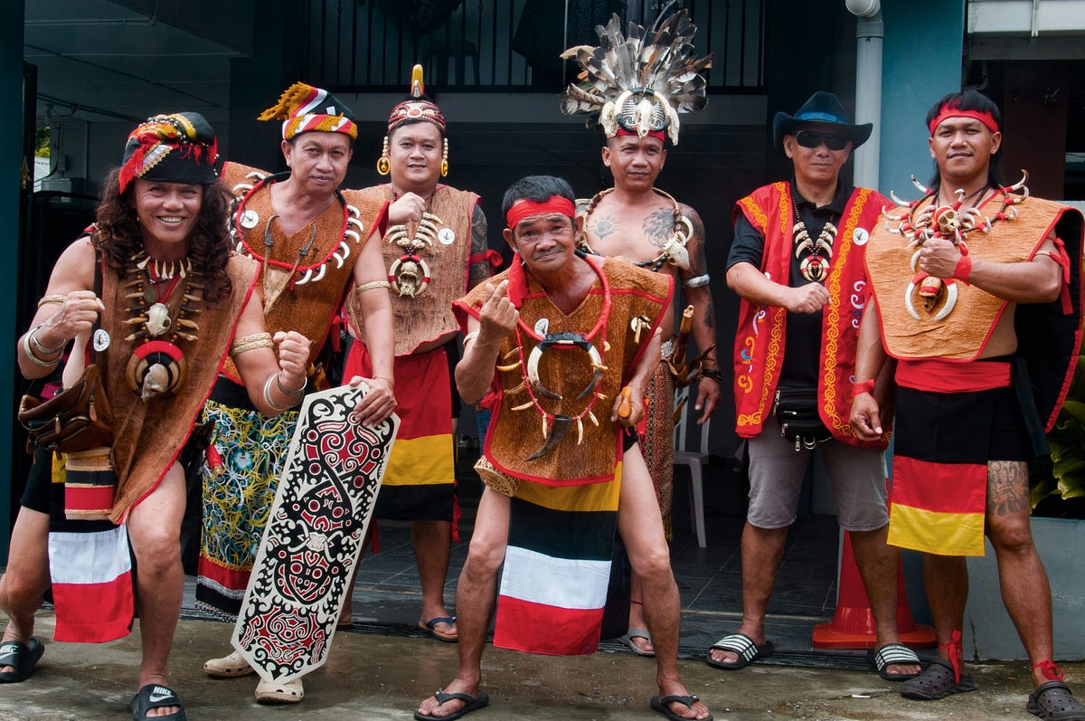 The Price of Grief: Finger Cutting and the Dani Tribe | by MRD Home ...