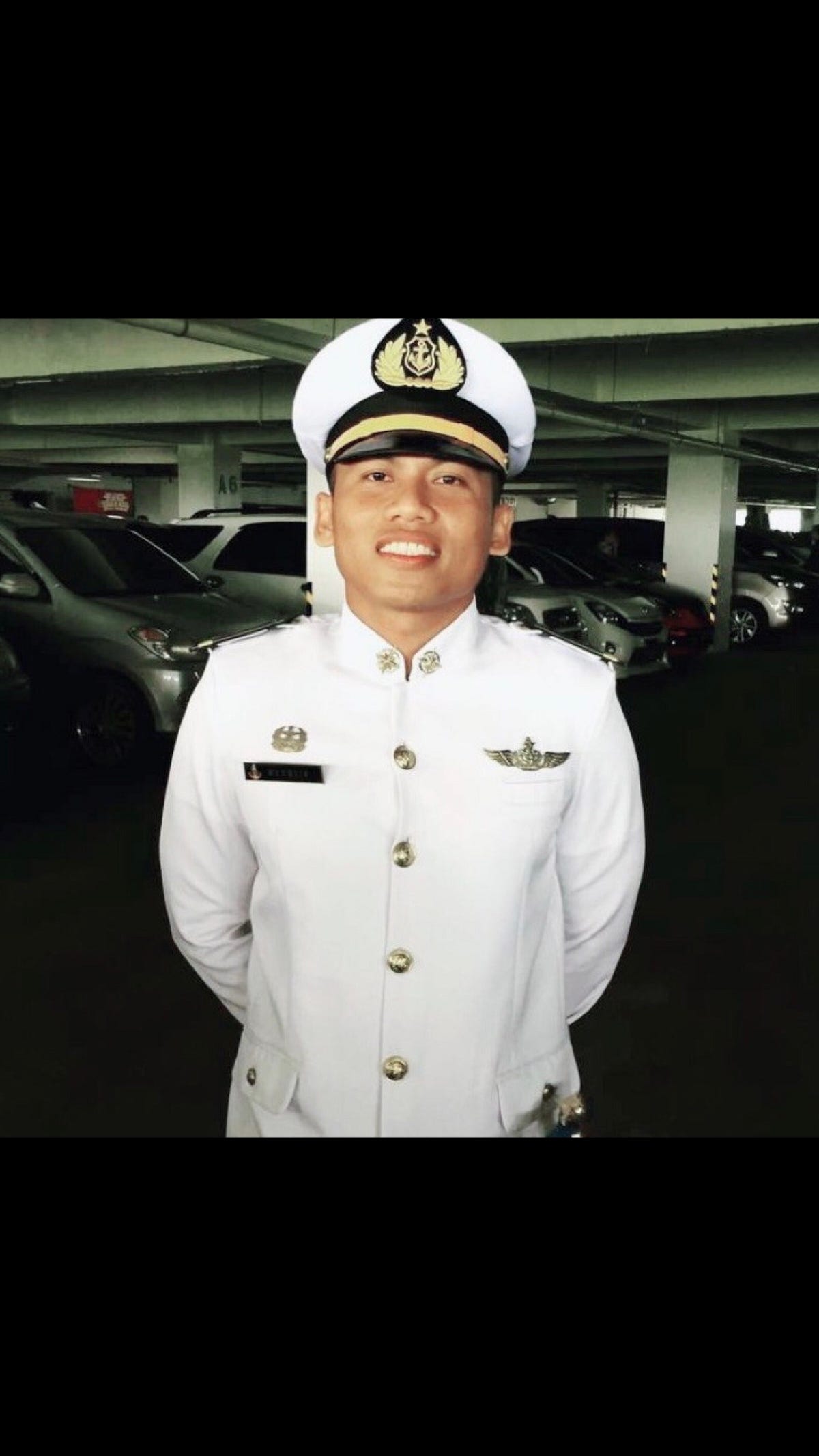 i am a merchant navy guy, so i am automatically cooler than you 🤘 | by wans’chlis | Medium