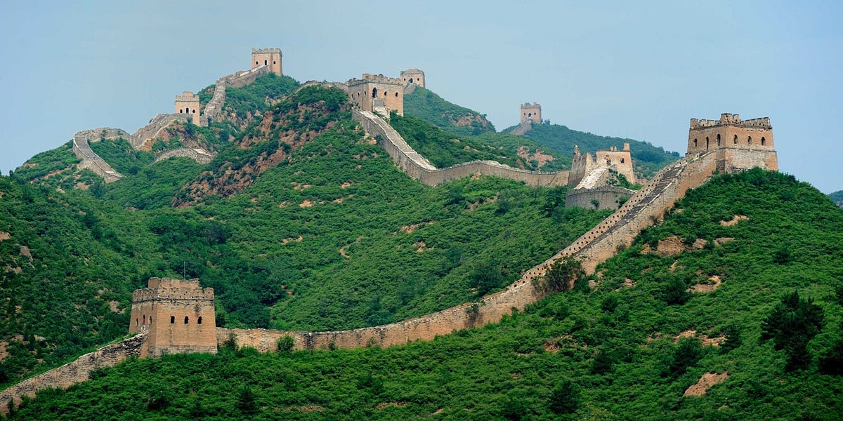 THE WALL or SHAPES OF METAPHOR. As Borges and encyclopaedias remind us ...