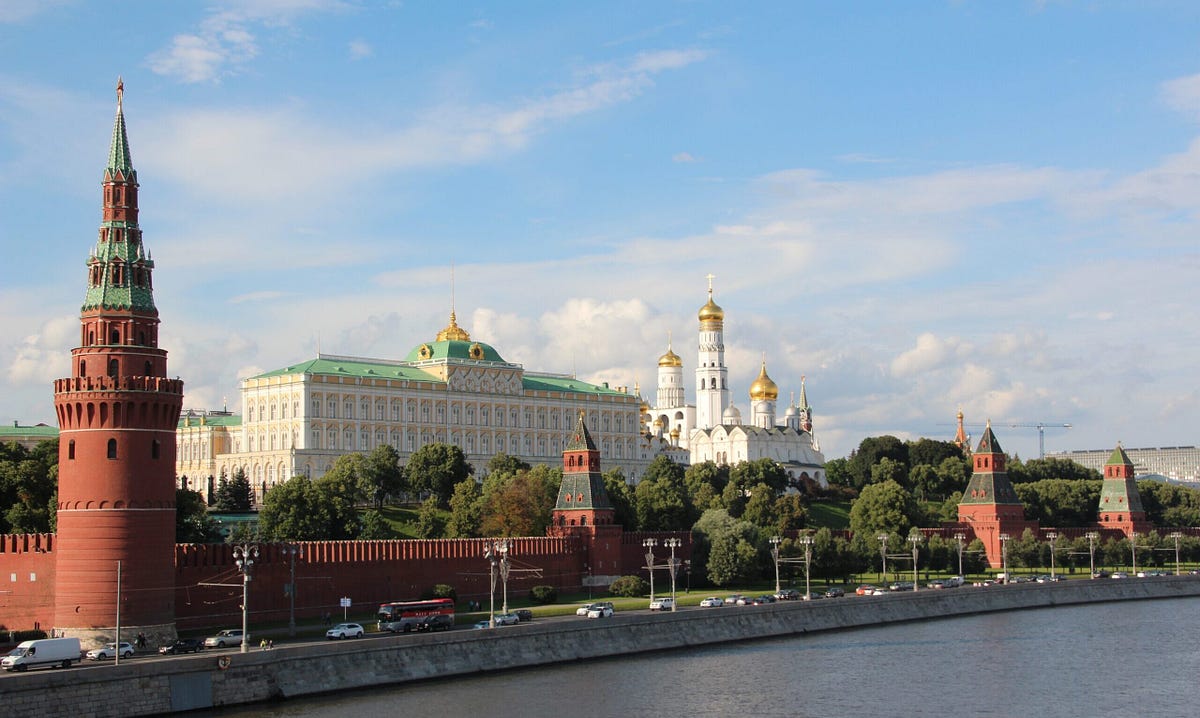 What are the key aims and components of Russian information warfare ...