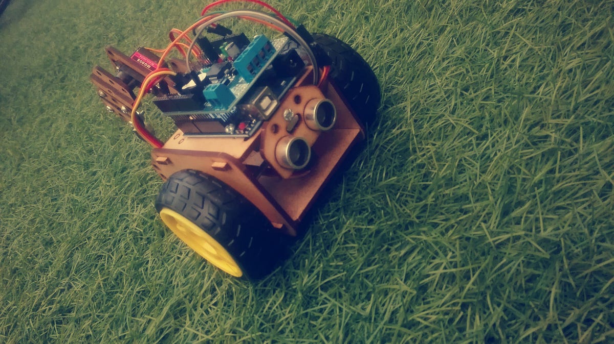 Q-learning con Arduino: Crawling Robot (Español) | by Erick M. Sirpa ...