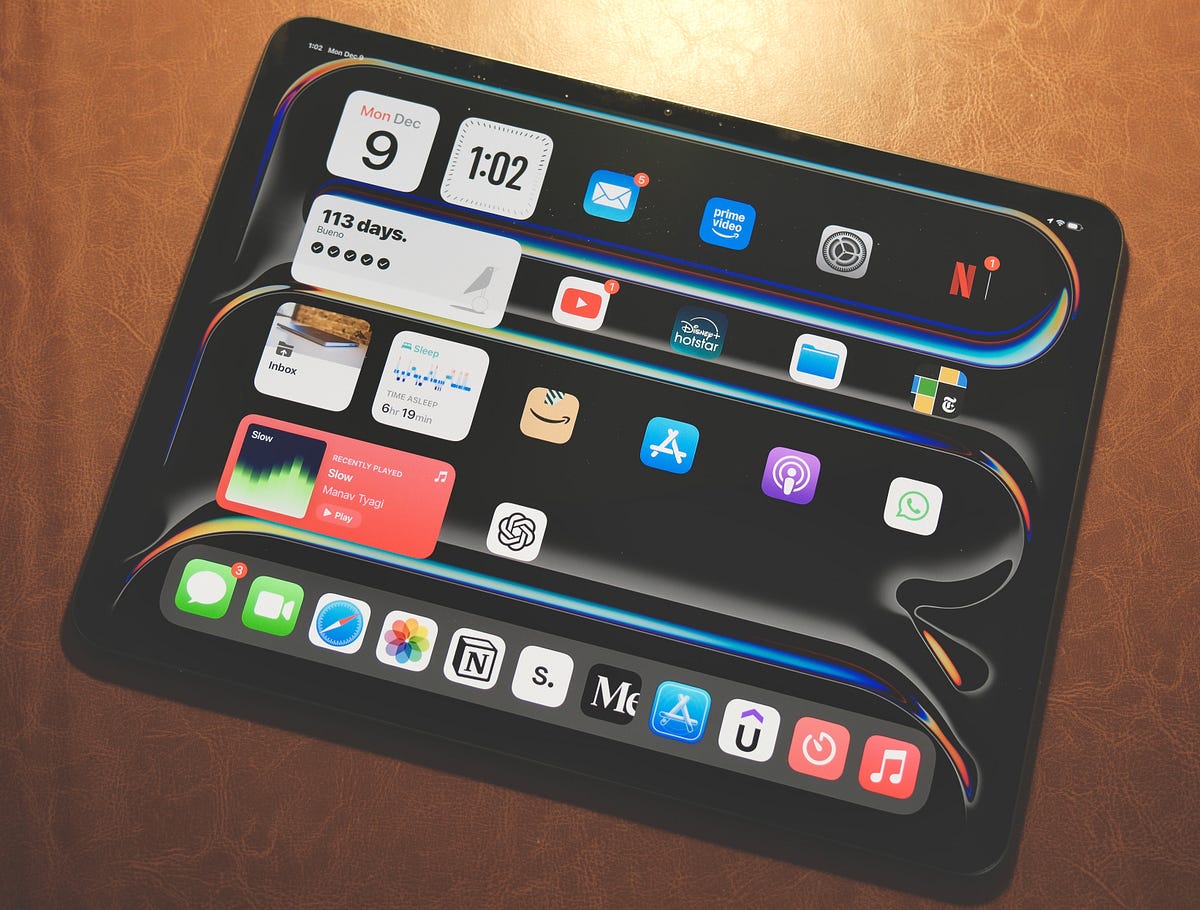 Apple’s Wallpapers: The Mona Lisa of Digital Art | by Manav Tyagi | Mac ...