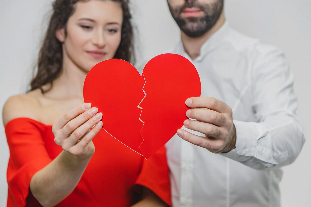 Attention! These 30 Deal Breakers for Relationships Could Destroy Your ...