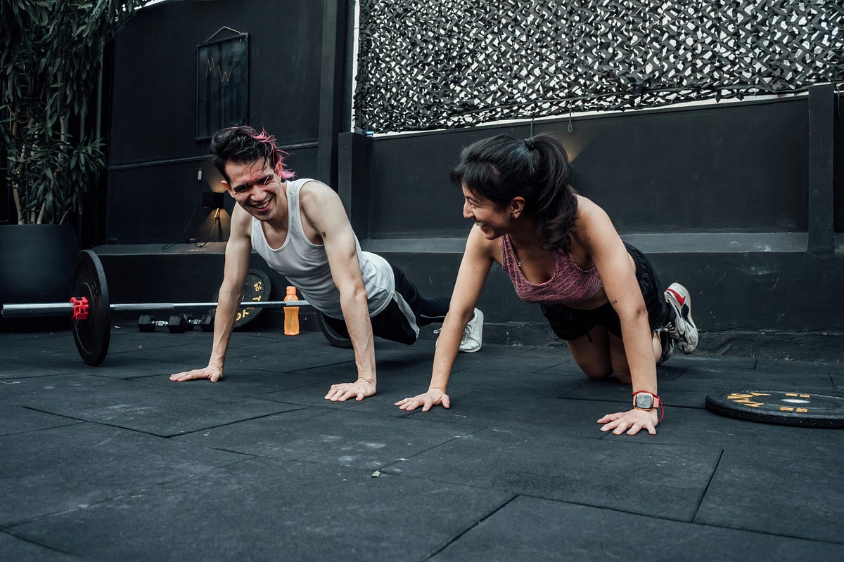 5 Creative Ways To Make Your Push-Ups Harder | by David Liira, Kin ...