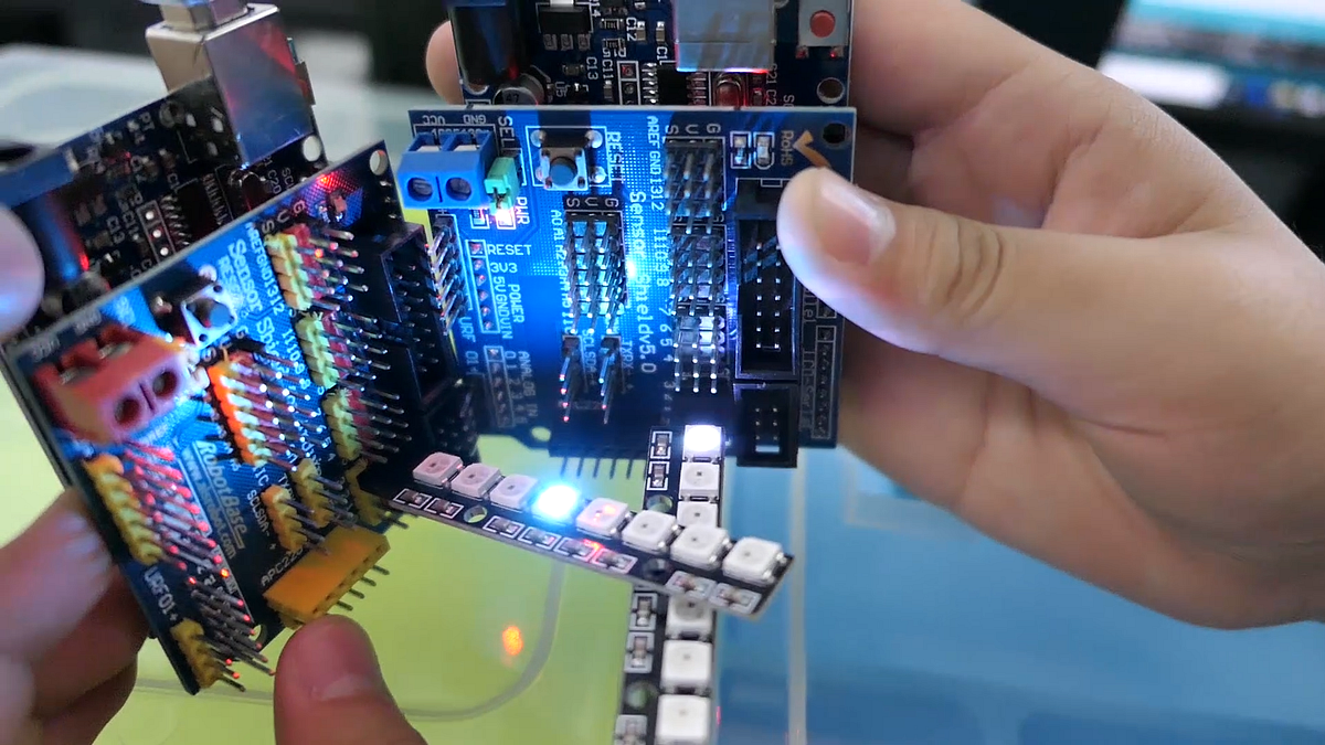 WS2812B Light Bar: A Minimal Interactive System | Medium
