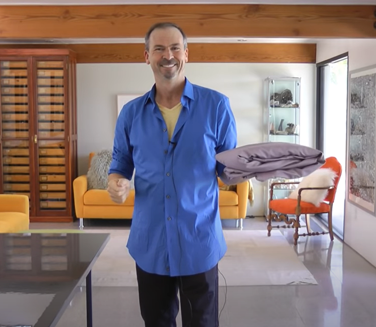 A Math Essay: Why I like my HOW TO FOLD A FITTED SHEET video | by James Tanton | Medium