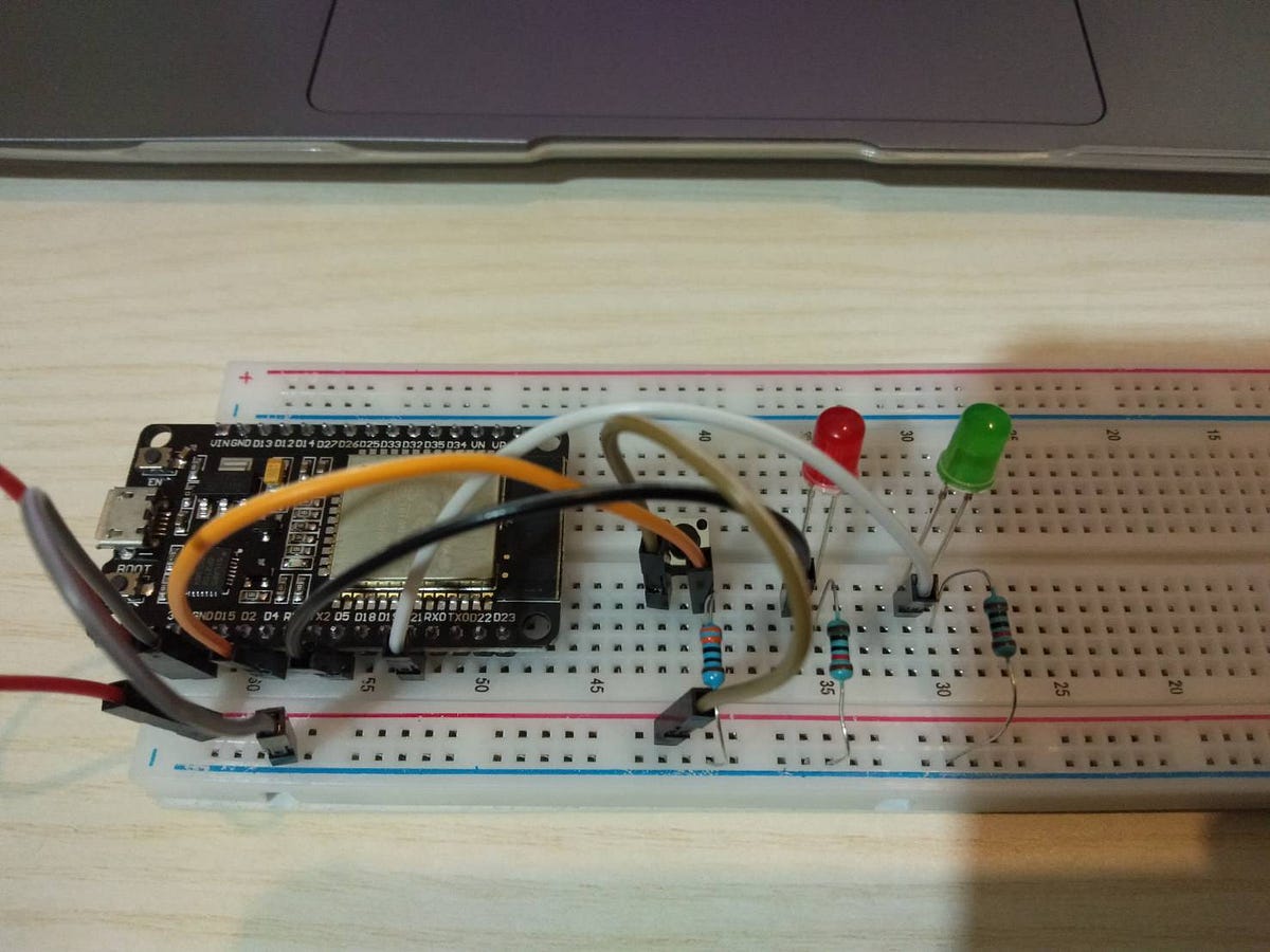 Project 2: Simple I/O with ESP32. Halo guyss! project kedua ini ...