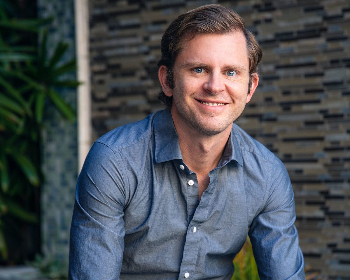 These 5 Tips Made Chris Guillebeau Into a 2x Bestselling Author and ...