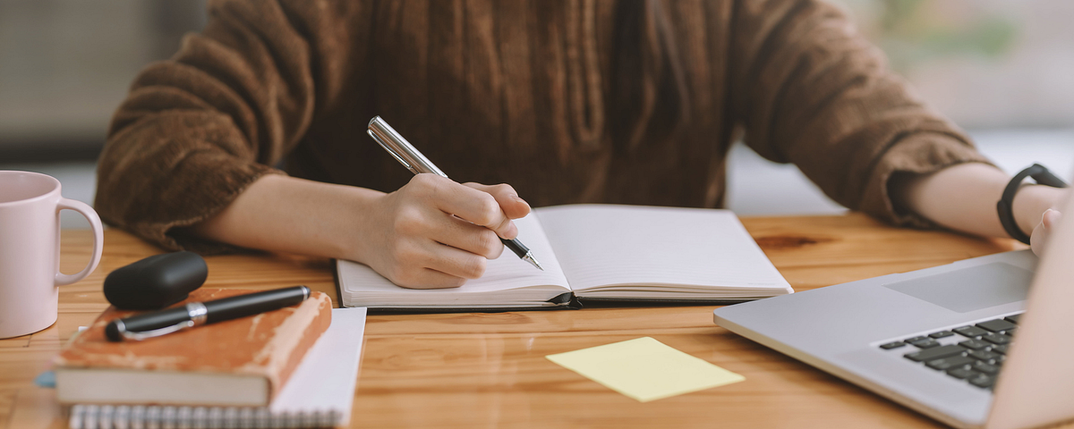 How to Remember What You’ve Read by Taking Smart Notes | by Public ...