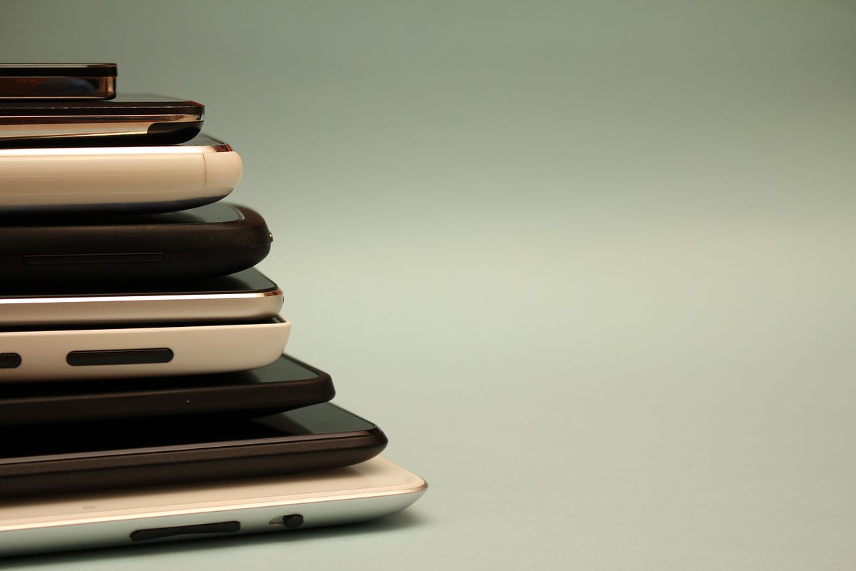 Pros and cons of Linux Smartphones | by Checkmate11 | Checkmate | Medium