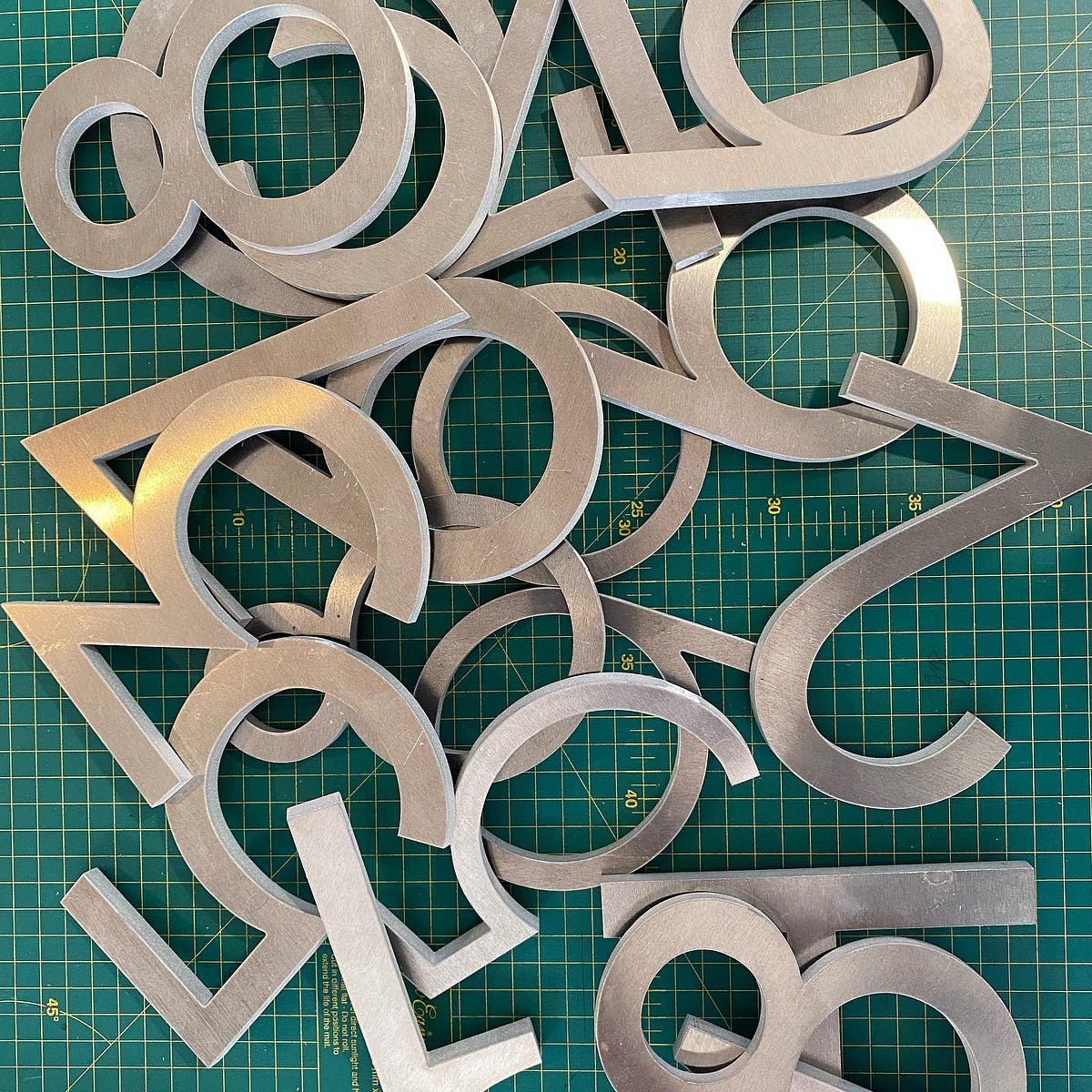 Mid Century Modern House Numbers - House Numbers - Medium