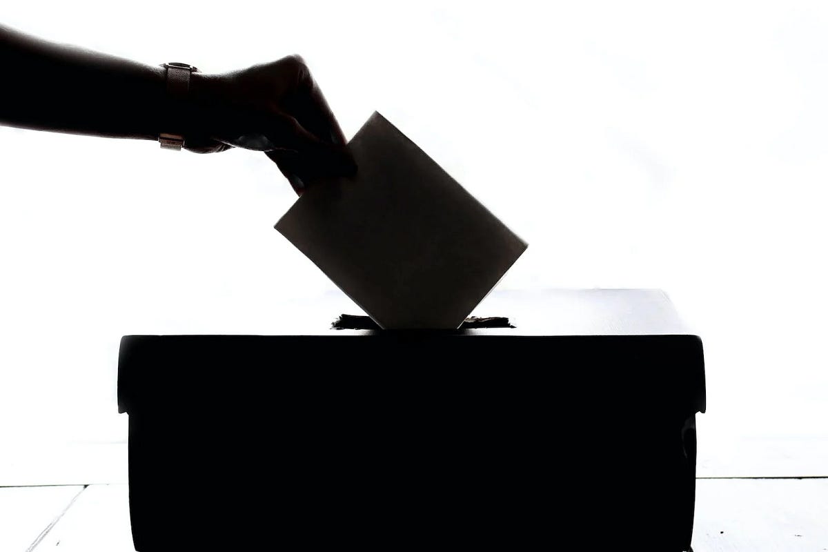 Blockchain and the Evolution of Secure Voting Systems | by Elena Montez ...