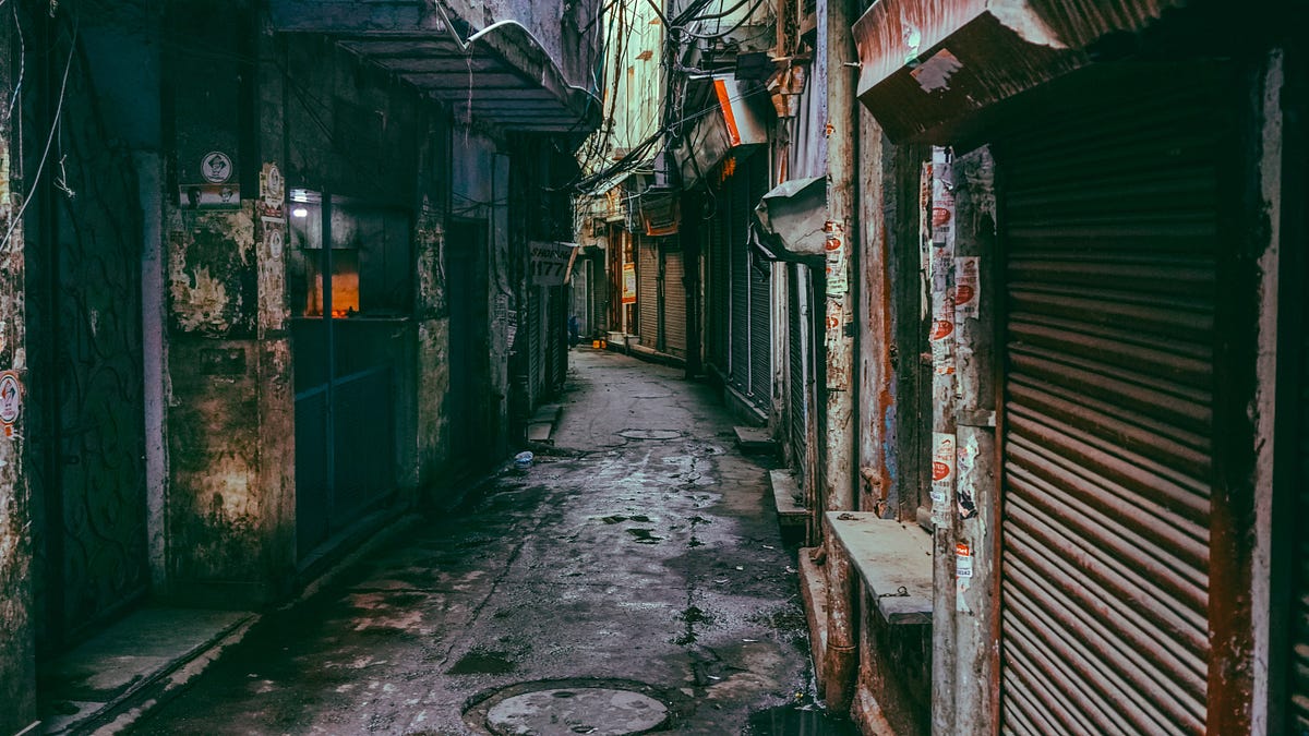 Small alley - Apollo - Medium