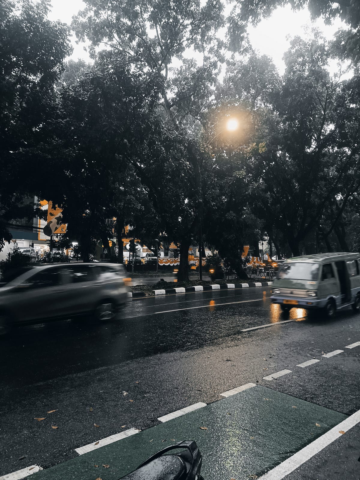 “Hujan” - Rayn - Medium