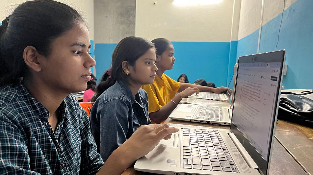 NavGurukul’s 2024:. Our Roses, Buds and Thorns… | by Nidhi Anarkat | Medium