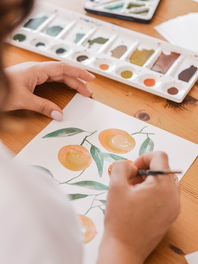 When I am drawing. Photo by Sincerely Media on Unsplash | by L.Nurani ...