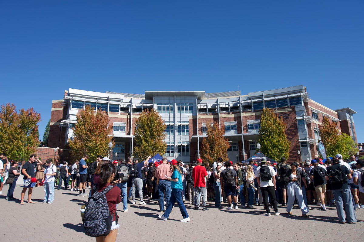Charlie Kirk Returns To The University of Nevada, Reno: Students React ...