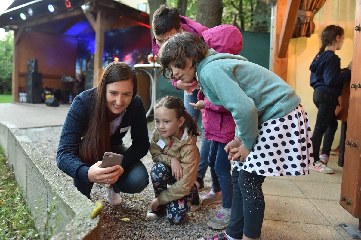 Why Family-Friendly Workplaces Are a Win for Everyone | by GoHealth Slovakia | Creatix Blog | Medium